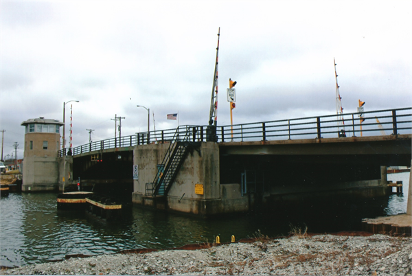 S 1ST ST OVER KINNICKINNIC RIVER (BRIDGE NO. P-40-0830) - BARAN PARK ...