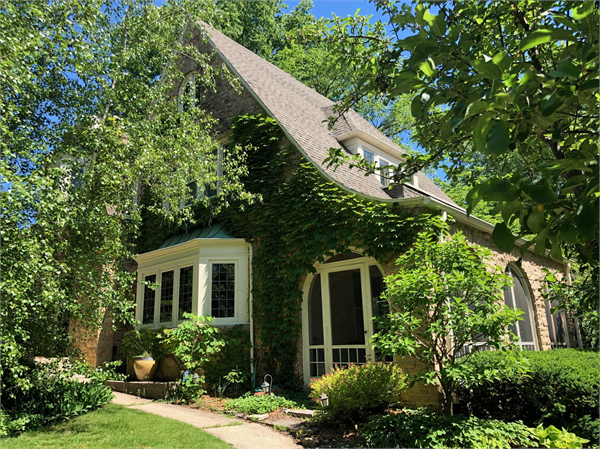 1832 SUMMIT AVE | Property Record | Wisconsin Historical Society