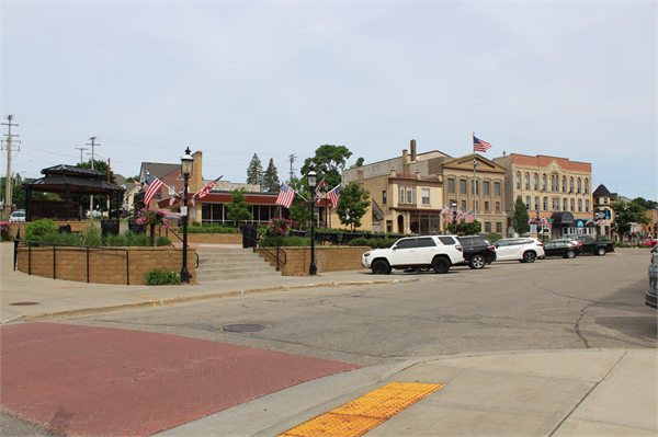 Triangular parcel between N 6th Ave, N Main St and Elm St | Property ...