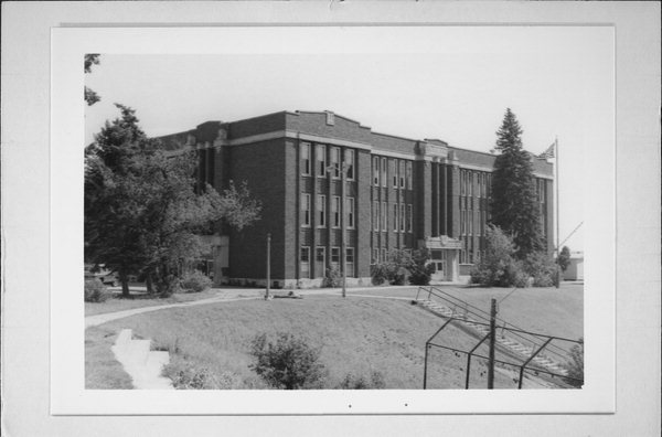 328 E FREDERICK ST | Property Record | Wisconsin Historical Society