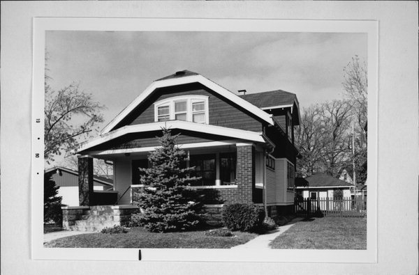 2112 E BENNETT AVE | Property Record | Wisconsin Historical Society