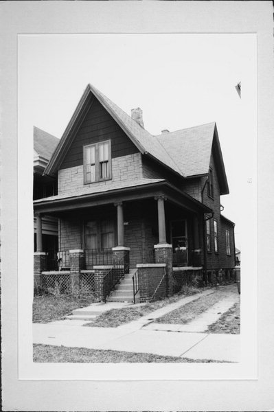 1674 N HUMBOLDT | Property Record | Wisconsin Historical Society