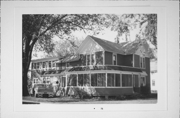 125 PARKVIEW DR | Property Record | Wisconsin Historical Society