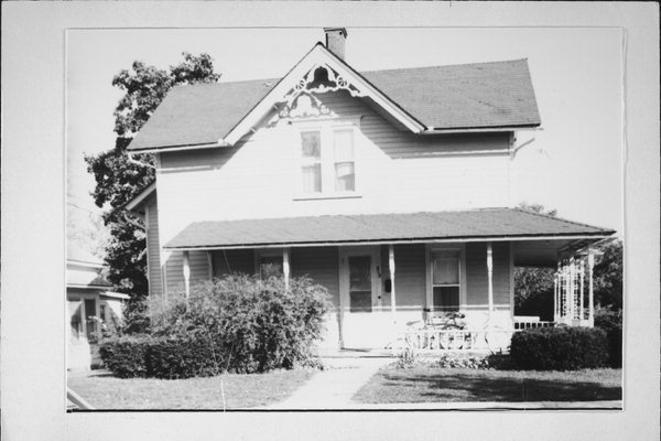 215 MYRTLE ST | Property Record | Wisconsin Historical Society