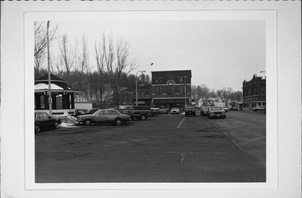 PUBLIC SQUARE | Property Record | Wisconsin Historical Society