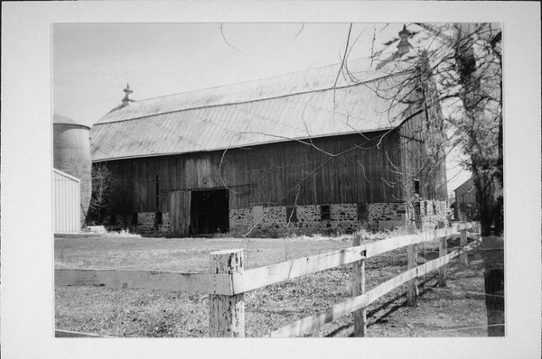 1475 N LAKE ST | Property Record | Wisconsin Historical Society