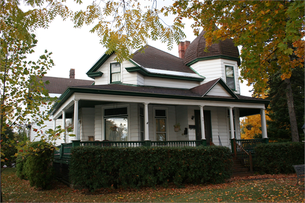 901 CHAPPLE AVE | Property Record | Wisconsin Historical Society