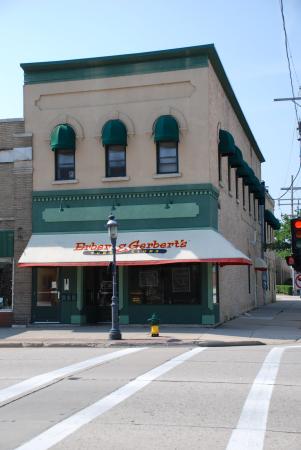 377 MAIN AVE | Property Record | Wisconsin Historical Society