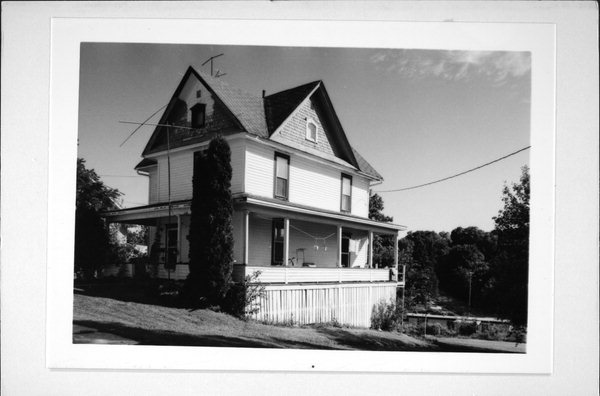 215 DAVIS ST | Property Record | Wisconsin Historical Society
