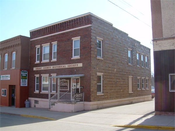 129 E MAPLE ST | Property Record | Wisconsin Historical Society