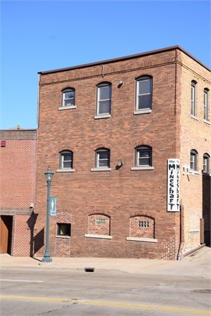 NW CNR OF ALLEY AND E SUMNER ST | Property Record | Wisconsin ...